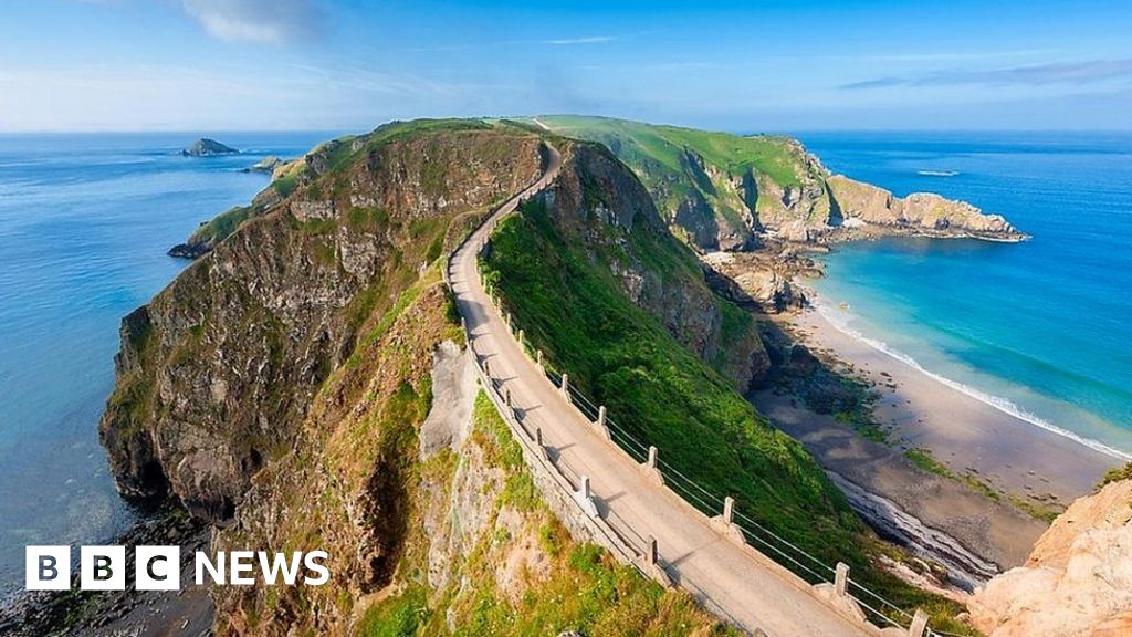 Sark: The island that needs a dairy farmer - BBC News