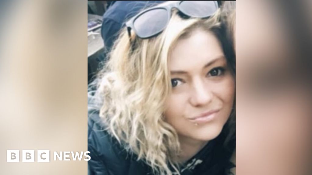 Reading death: Man charged with woman's murder - BBC News