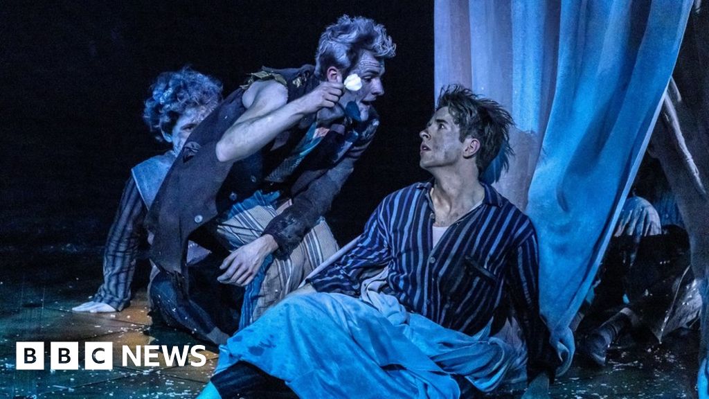 LGBTQ+: Opera must have more diverse character representation - BBC News