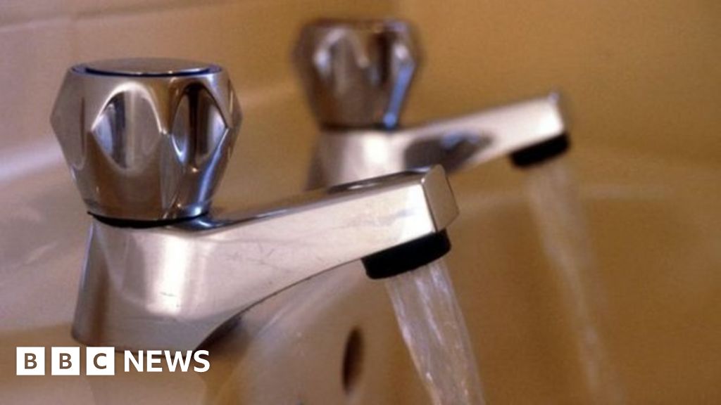 Irish Water collects under 50% of water bill charges - BBC News