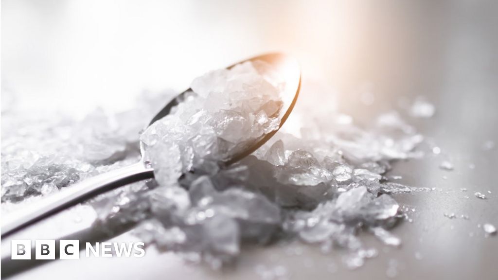 Met Police detective sacked for possessing crystal meth - BBC News