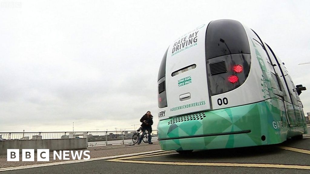 Driverless shuttle bus tested by public in London - BBC News