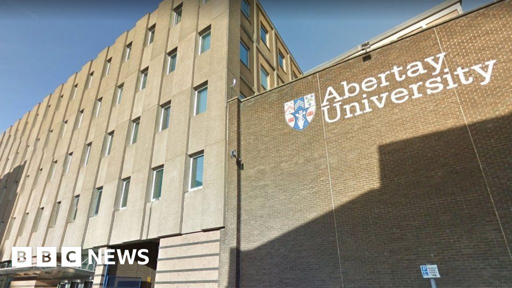 Cladding made from aluminium composite found at Abertay University ...