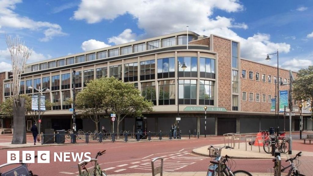 Southsea Knight & Lee store: Revised plans approved - BBC News