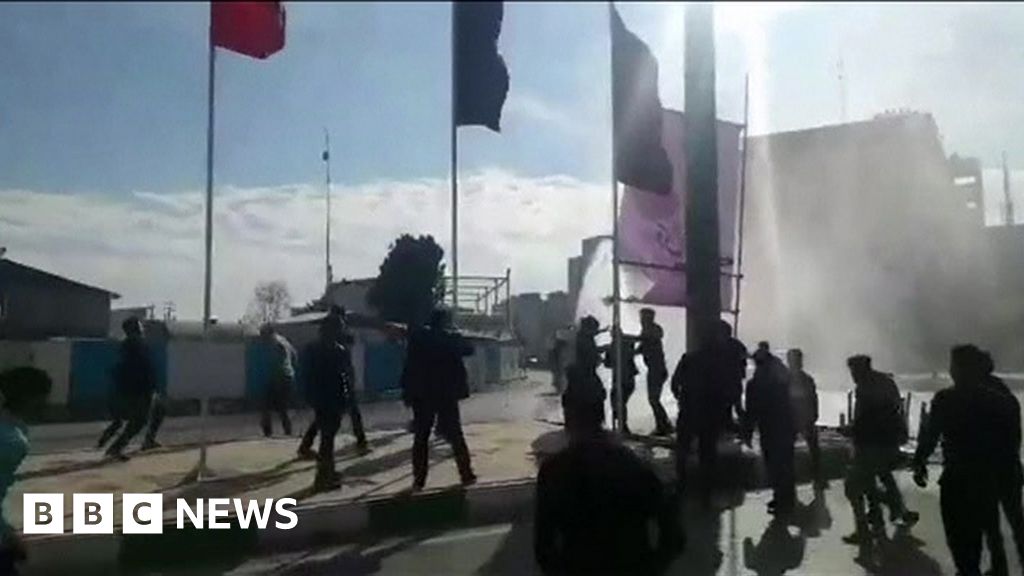 Iranian protests: World is watching response, US warns - BBC News