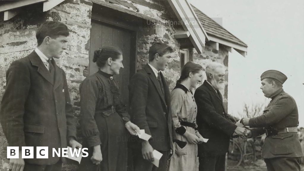 World War One Otranto disaster descendants meet on Islay - BBC News