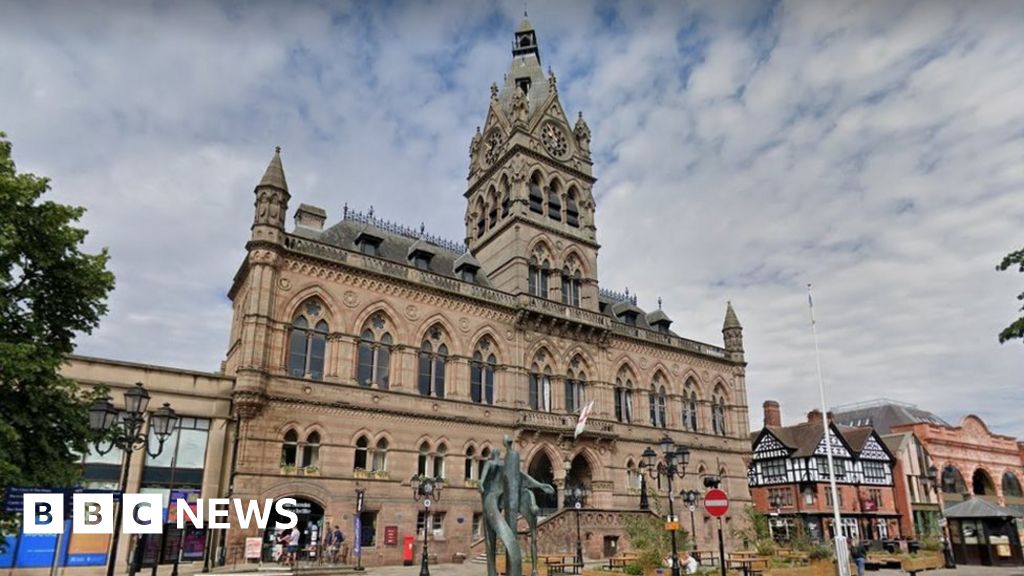 Cheshire West and Chester Council facing £90m funding gap - BBC News