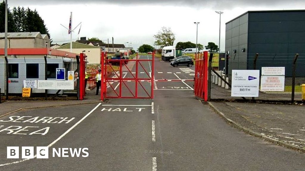 Staff to escalate strike at MoD Beith munitions depot - BBC News