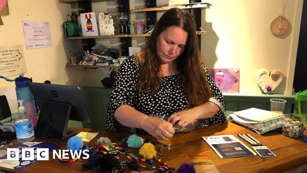 Stroud woman who created safety scheme invited to Downing Street - BBC News