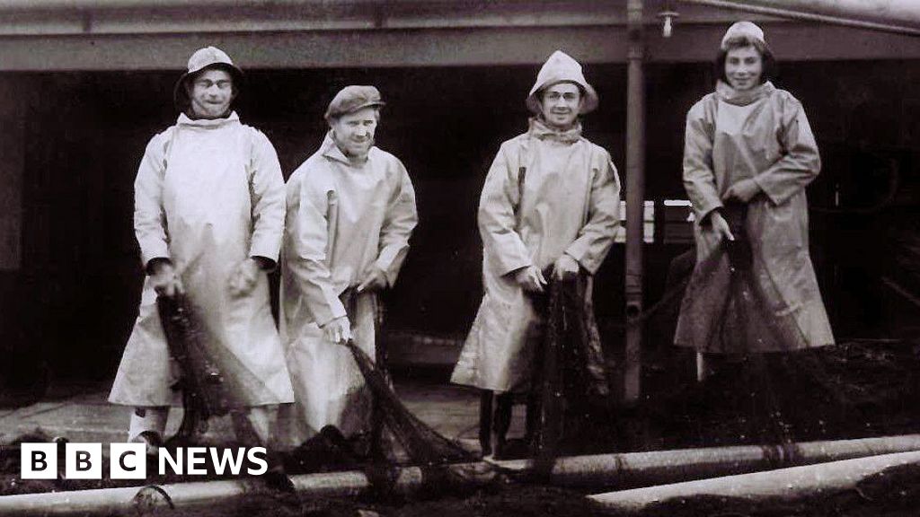 Remembering the 1954 fishing boat tragedy that devastated a town - BBC News