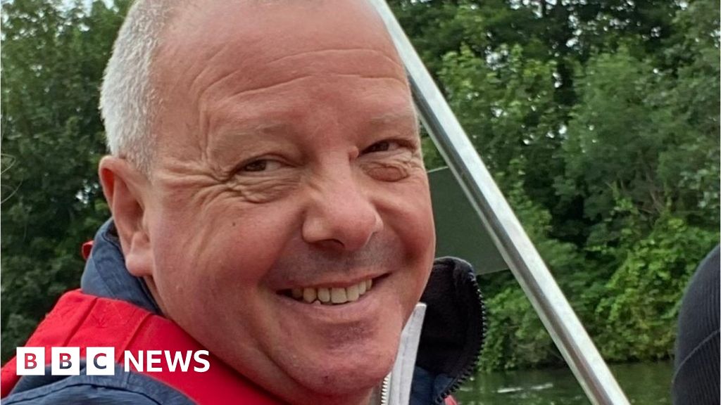 M4 Crash Heartbroken Family Pay Tribute To Stephen Abbott M4 Crash Heartbroken Family Pay Tribute To Stephen Abbott
