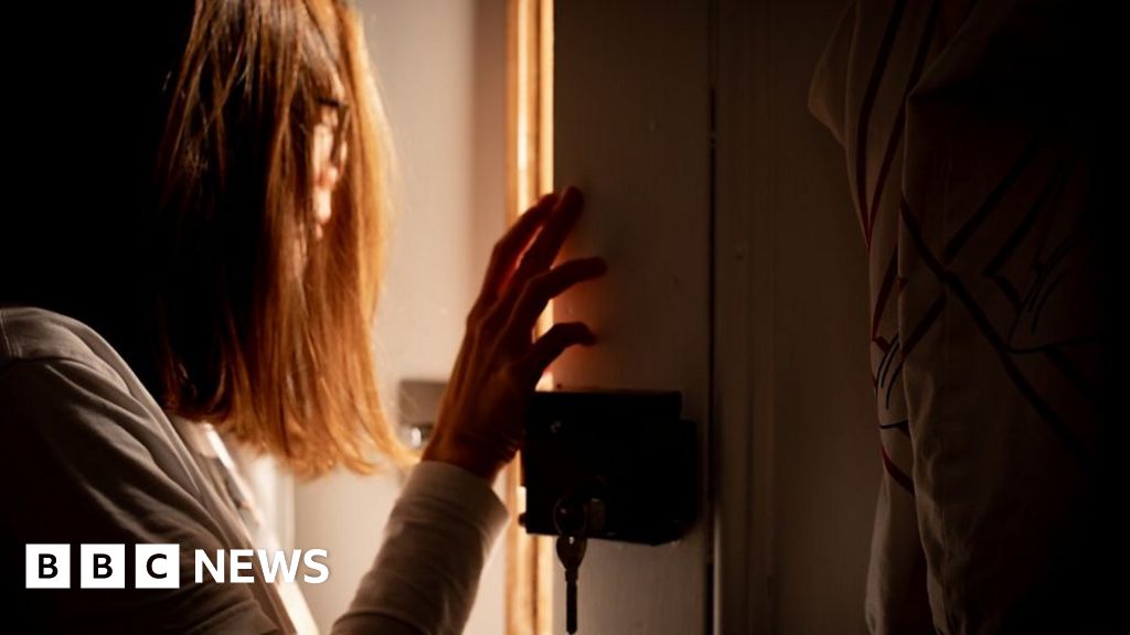 'Cuckooing': Birmingham family fearful living next door to drug den