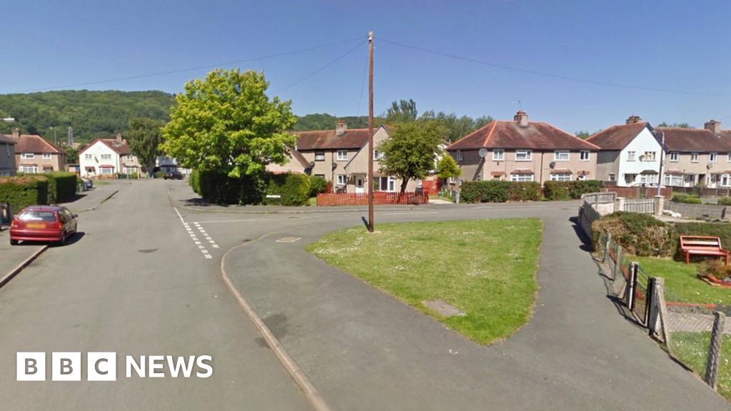 Man arrested after stabbing in Mochdre, Conwy - BBC News