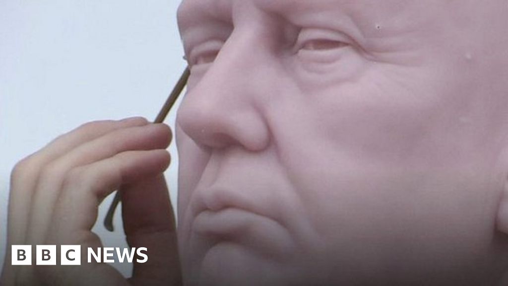 Donald Trump waxwork created at London's Madame Tussauds - BBC News