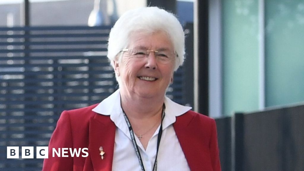 Doncaster Sheffield Airport: Mayor says review extension 'not long enough'