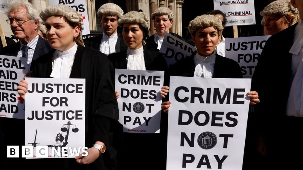 Barristers voting on all-out strike call - BBC News