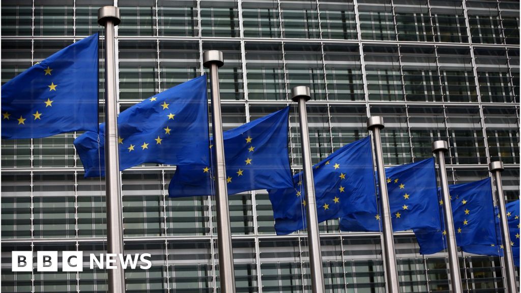Conservative conference: Businesses consider EU question - BBC News
