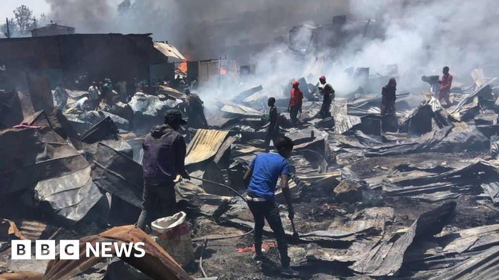 Fire at Nairobi's Gikomba clothes market 'suspected arson' - BBC News