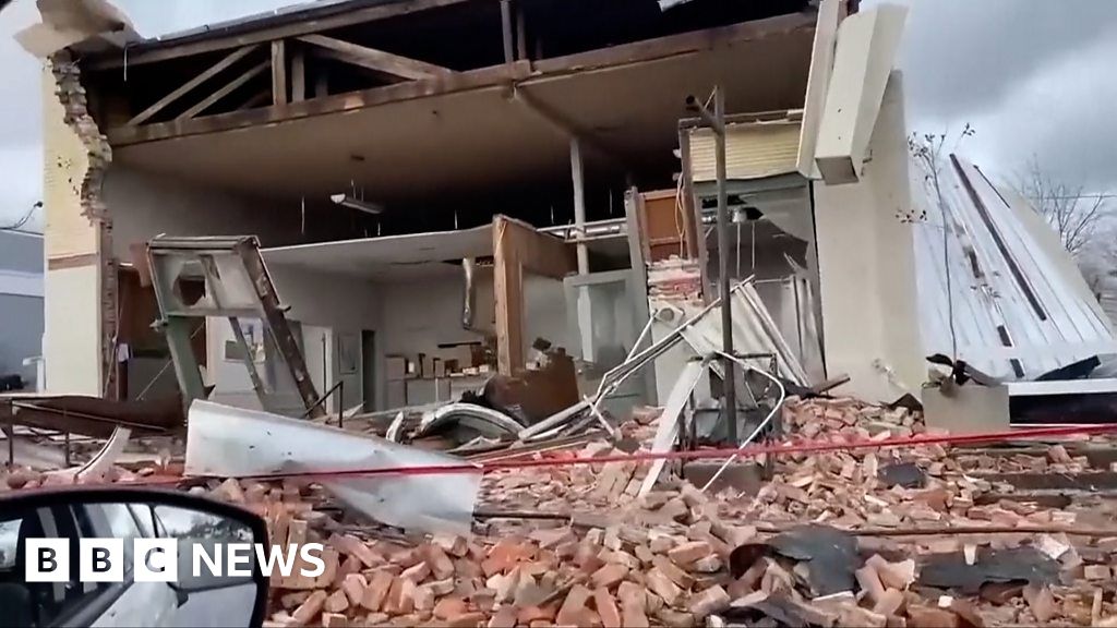 Extreme weather wreaks havoc across the US