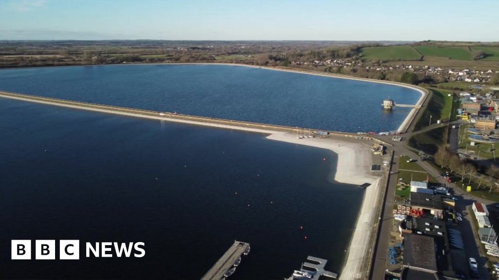 Reservoir water levels low despite widespread flooding - BBC News