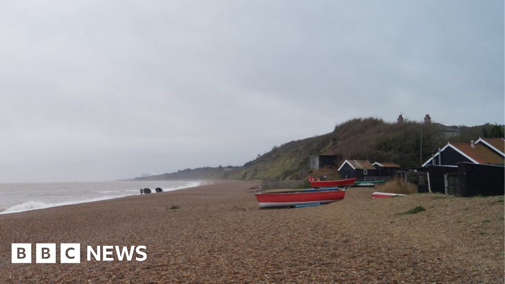 Dunwich: The storms that destroyed 'lost town' - BBC News