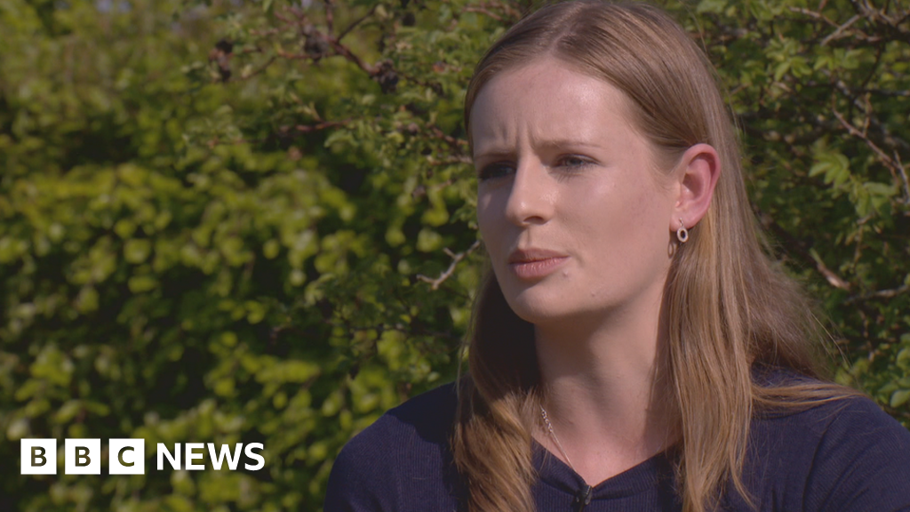 Lyme disease has 'dominated' my life - BBC News