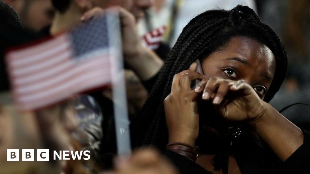 In pictures: US election day 2016 - BBC News