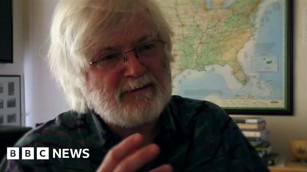 Map man: The art of map making - BBC News