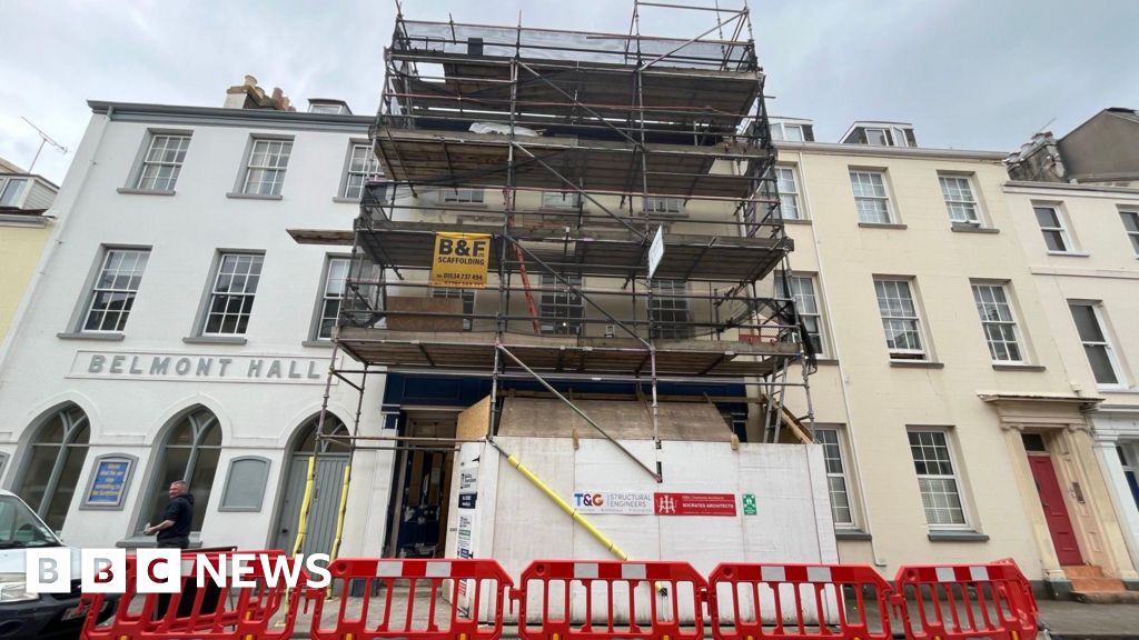 Historic Jersey building restored in island homes boost - BBC News