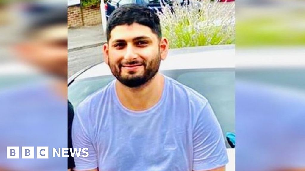 Tilehurst stabbing: Funeral of Raheem Hanif takes place