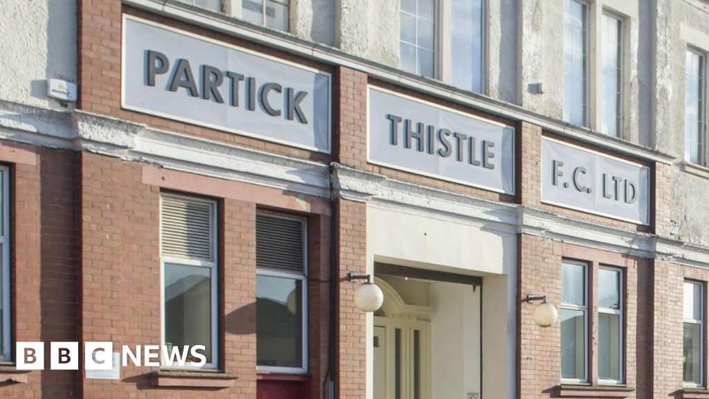 Partick Thistle reveals historical abuse claim - BBC News