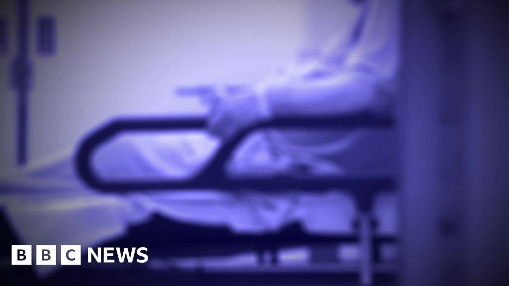 Over 1,000 NHS serious medical errors in the past four years - BBC News