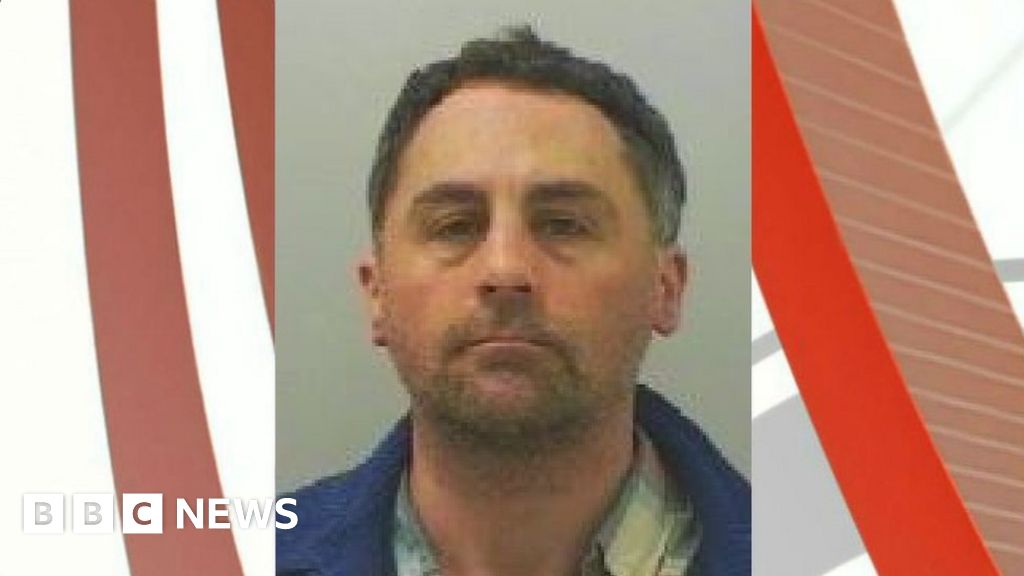 Mark Douglas jailed for raping woman on Tyneside - BBC News