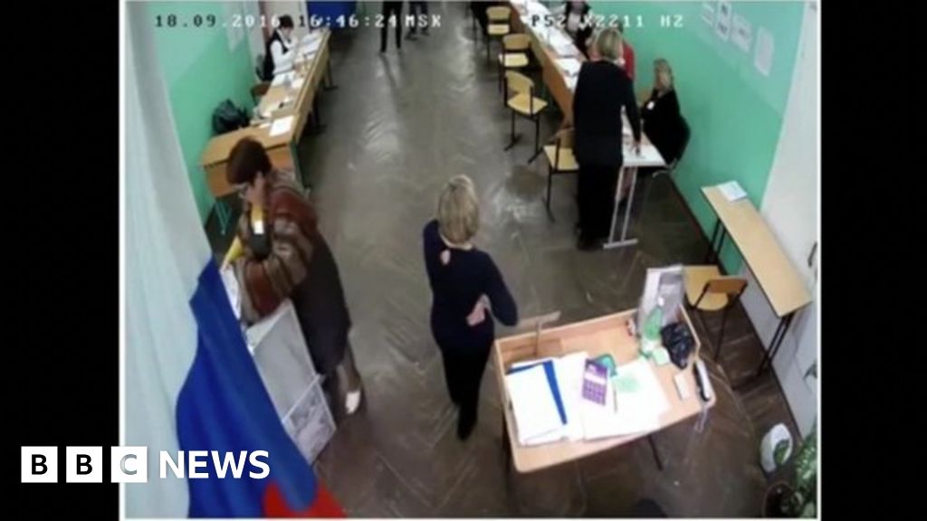 Reports of voting fraud in Russia poll - BBC News