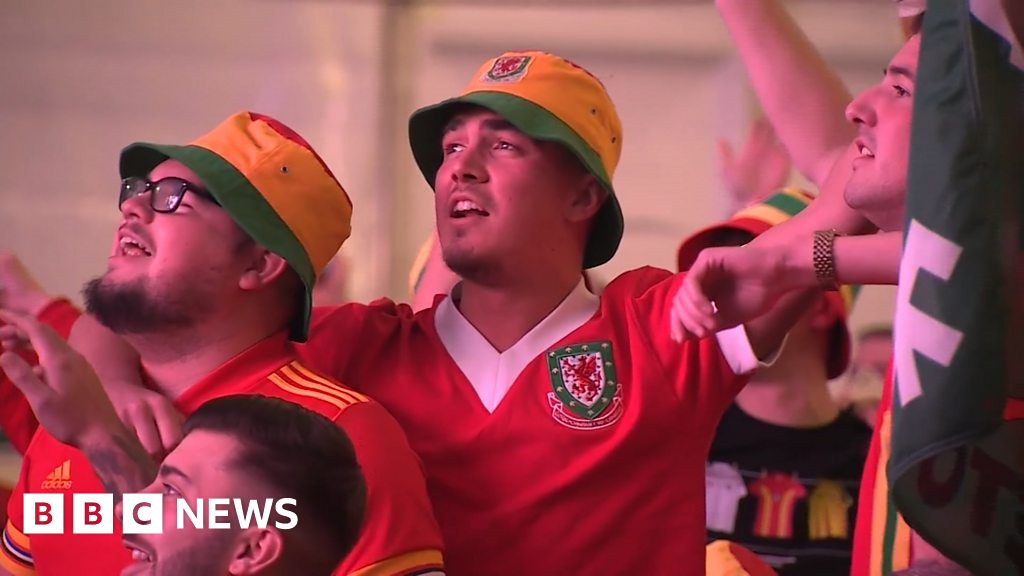World Cup: Wales fans sing for their team's success - BBC News