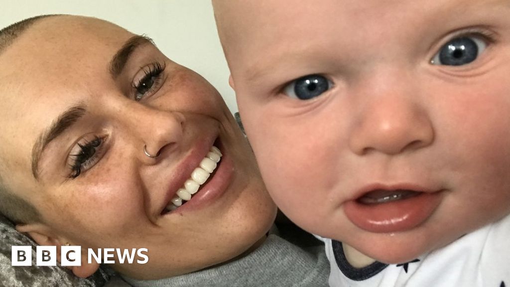 'I could never have got rid of my baby to have chemo" - BBC News