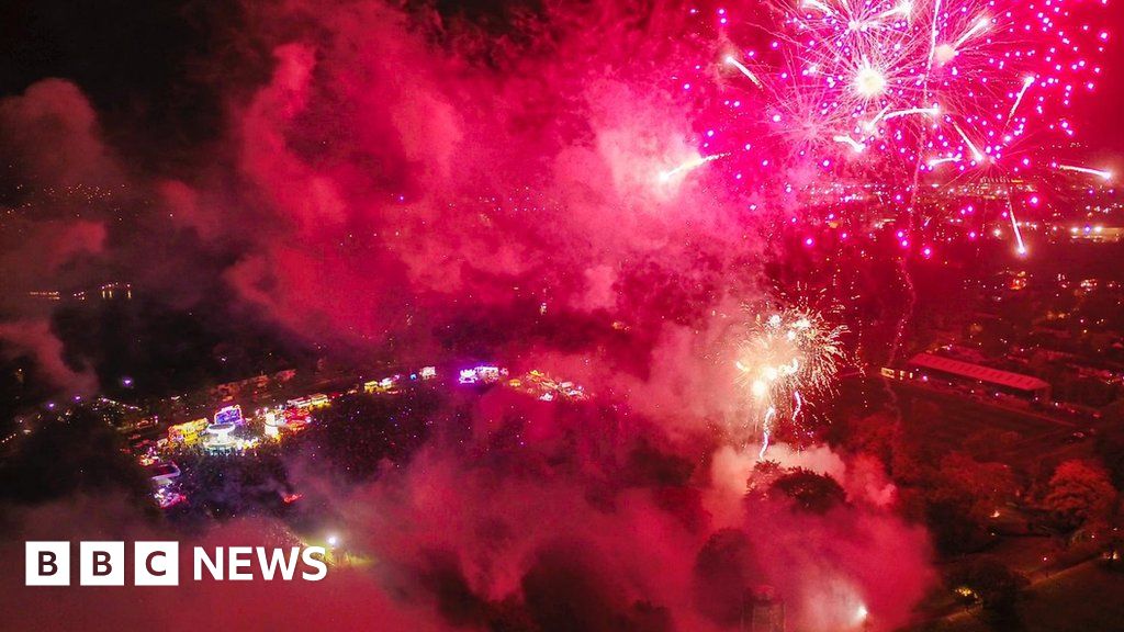 Drone flights capture Norfolk fireworks displays - BBC News