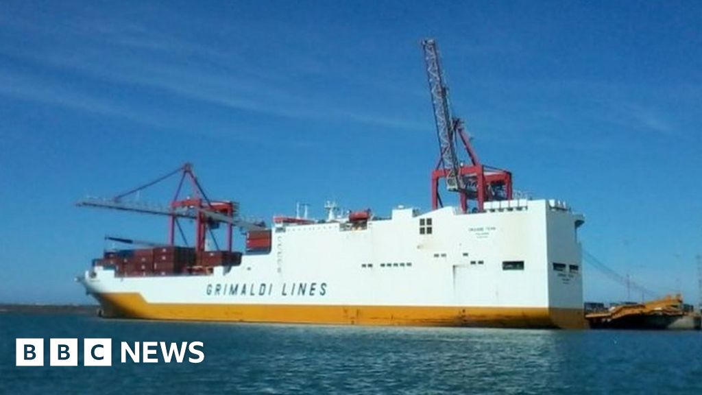 Thames Estuary cargo ship stowaways detained - BBC News