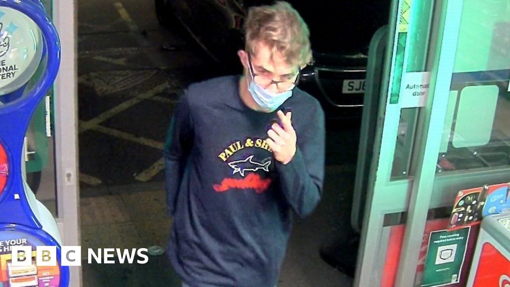 New images released in search for missing Bathgate man - BBC News