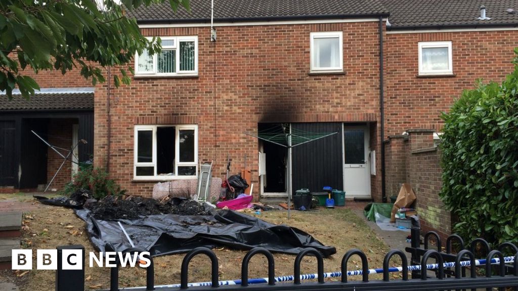 Colchester flat fire death being treated as murder case - BBC News