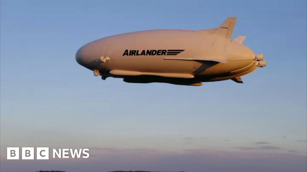 Airlander 10: World's longest aircraft hits highest altitude