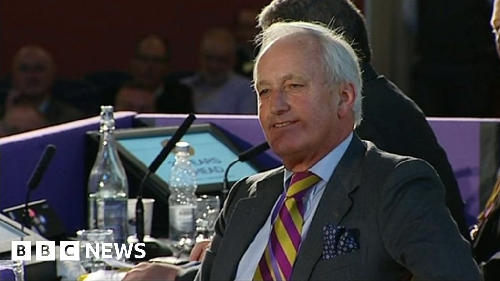 Campaign against UKIP bid by Neil Hamilton 'a cancer' - BBC News