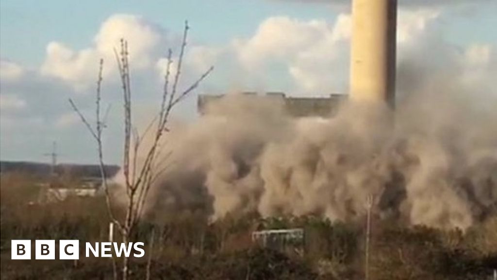 Didcot Power Station: 'I heard a massive explosion behind me' - BBC News