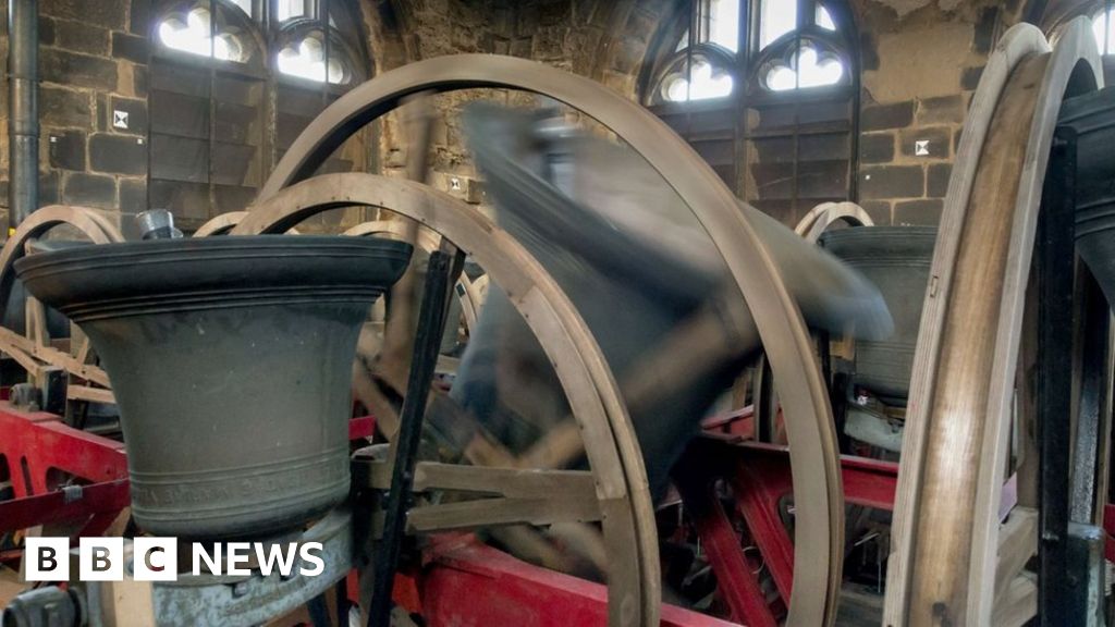 Durham Cathedral to have group of bell-ringers once more - BBC News