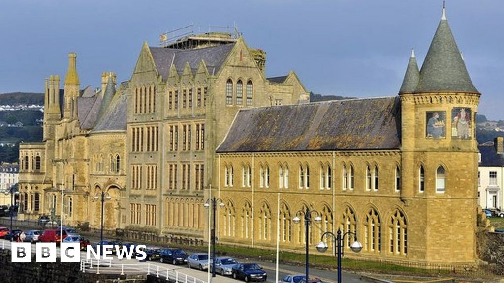 £100m for Aberystwyth university facility improvements - BBC News