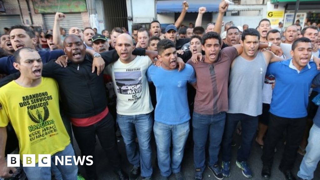 Brazil police banned from striking by Supreme Court - BBC News