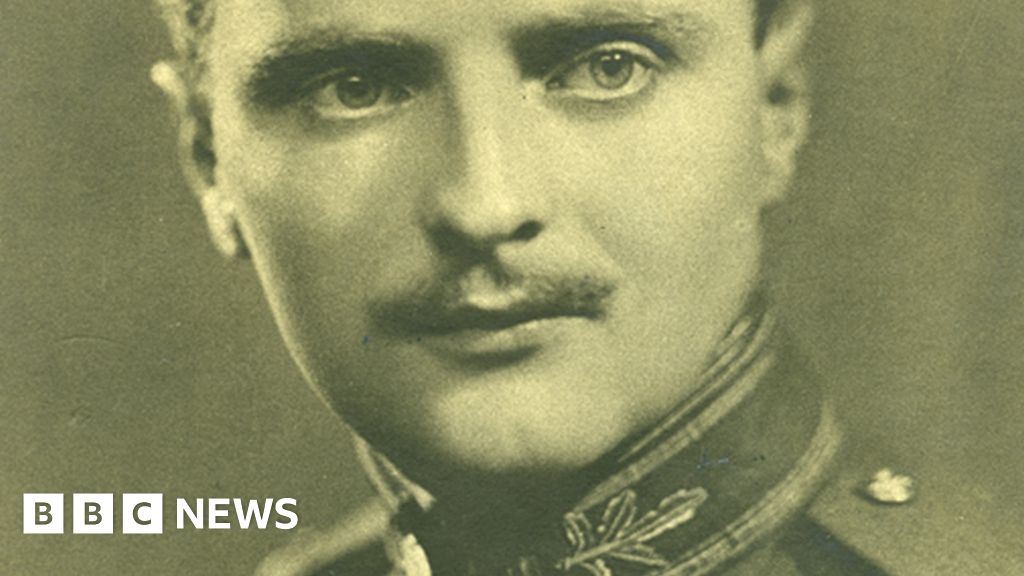 Archie McKellar: The pilot who downed the first German bomber over ...