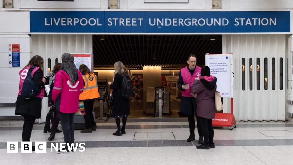 Tube Strike: Disruption easing on Tube network after strike ends - BBC News