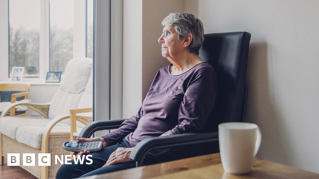 Coronavirus: NI executive 'must form loneliness strategy'