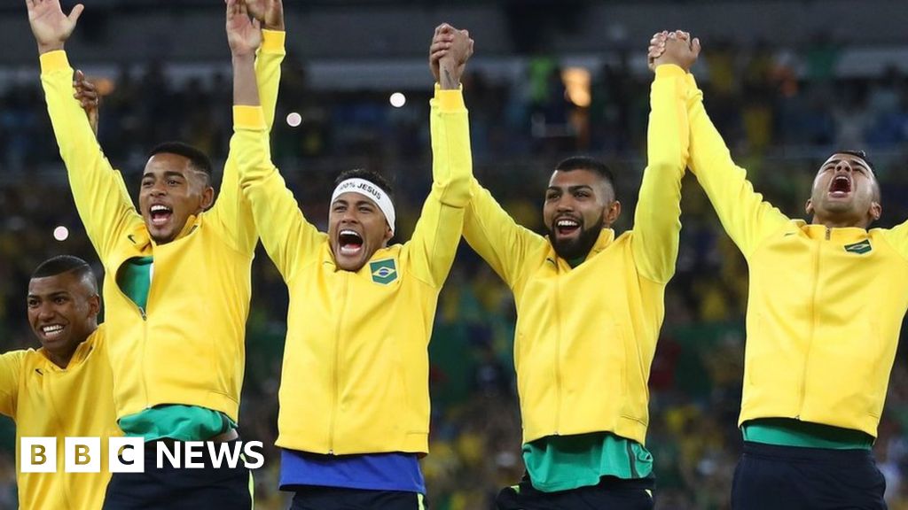 Olympics Rio 2016: Football gold for Brazil - BBC News